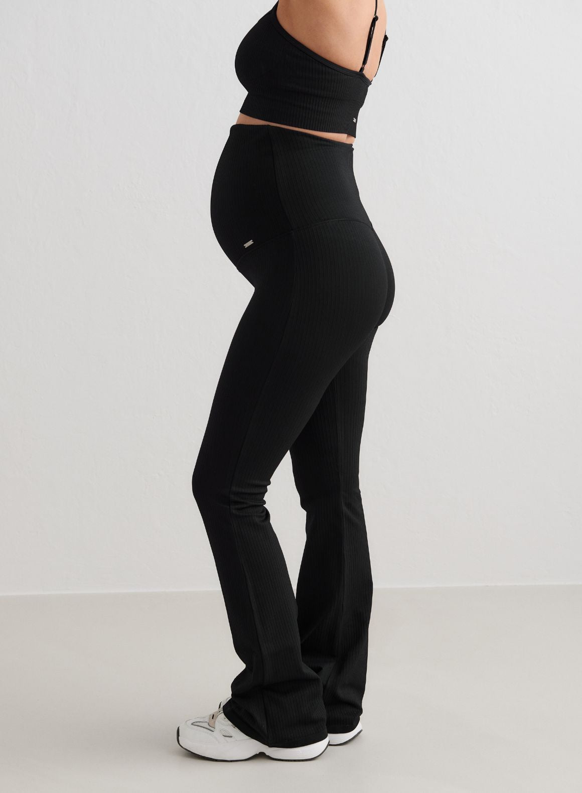 Black Ribbed Seamless Flare Maternity Tights – AIM'N AU
